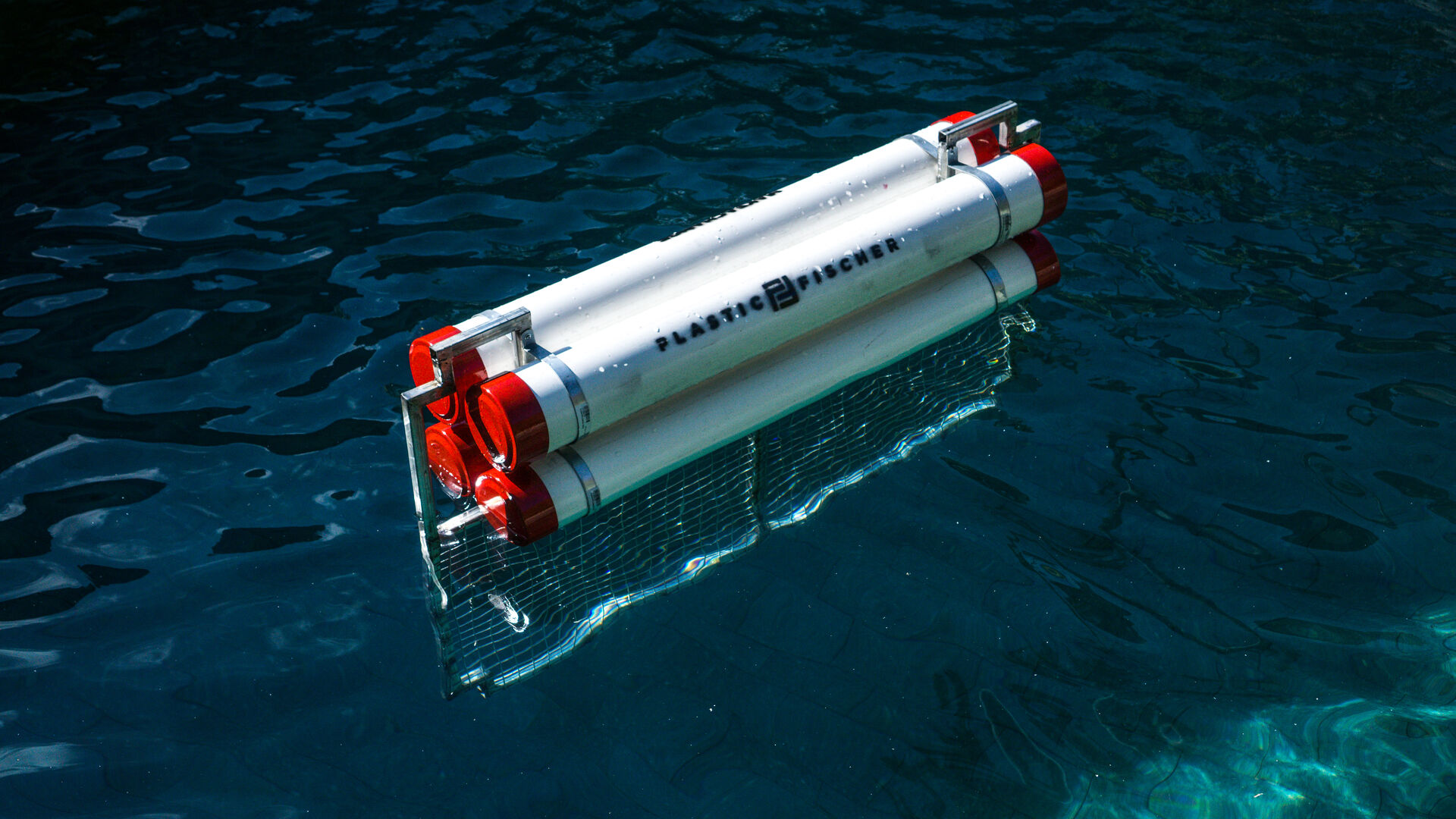 Plastic pollution: Trash Boom: A new technology to stop marine ...