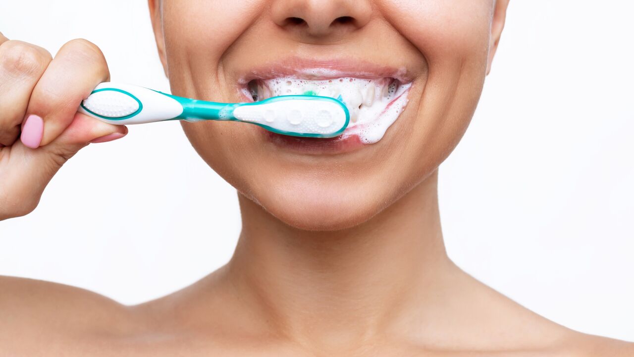 Plastic Recycling: Second life for toothbrushes: Philips and TerraCycle ...