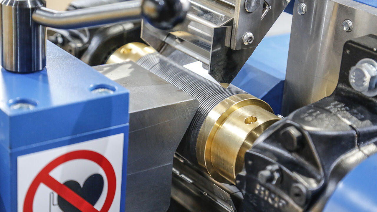 Research: Laboratory high-intensity magnetic separator for battery ...